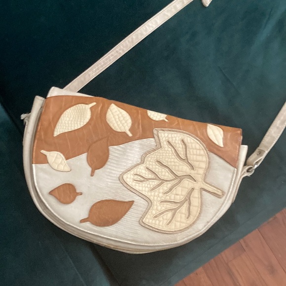 Koos for Meyers | Bags | Vintage Handbagcrossbodyleaves Design Unique ...